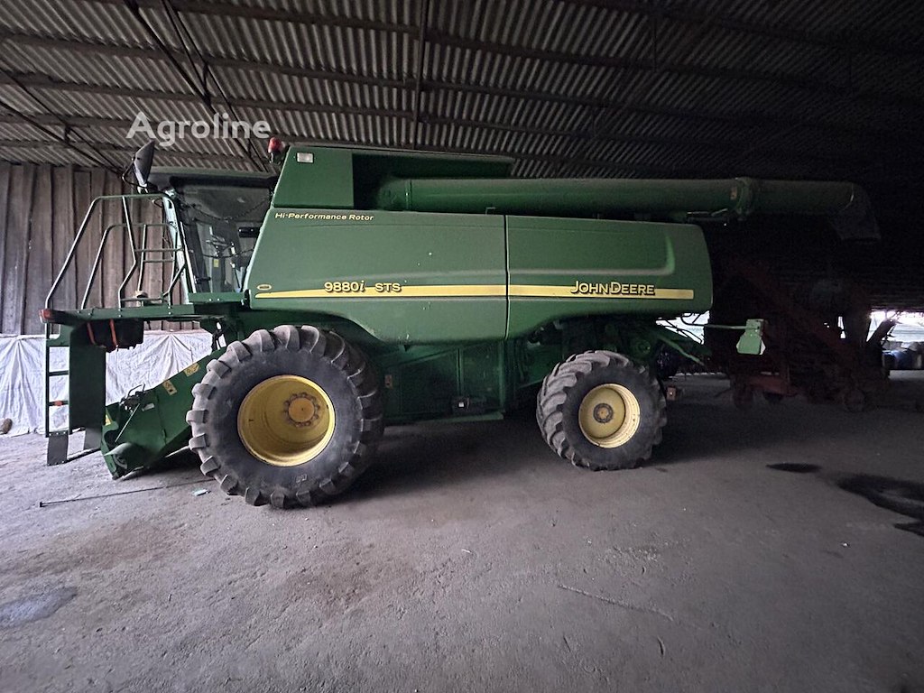 John Deere 9880i STS kombajn za žito
