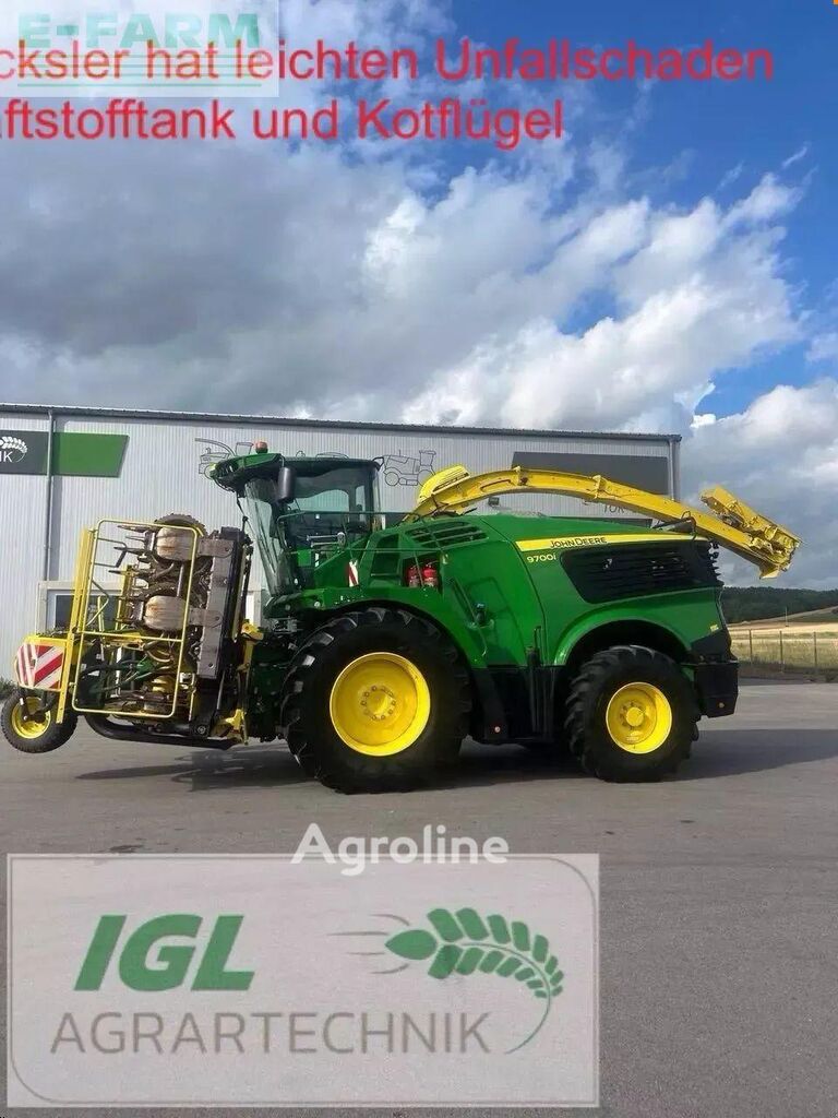 John Deere 9700 i krmni kombajn
