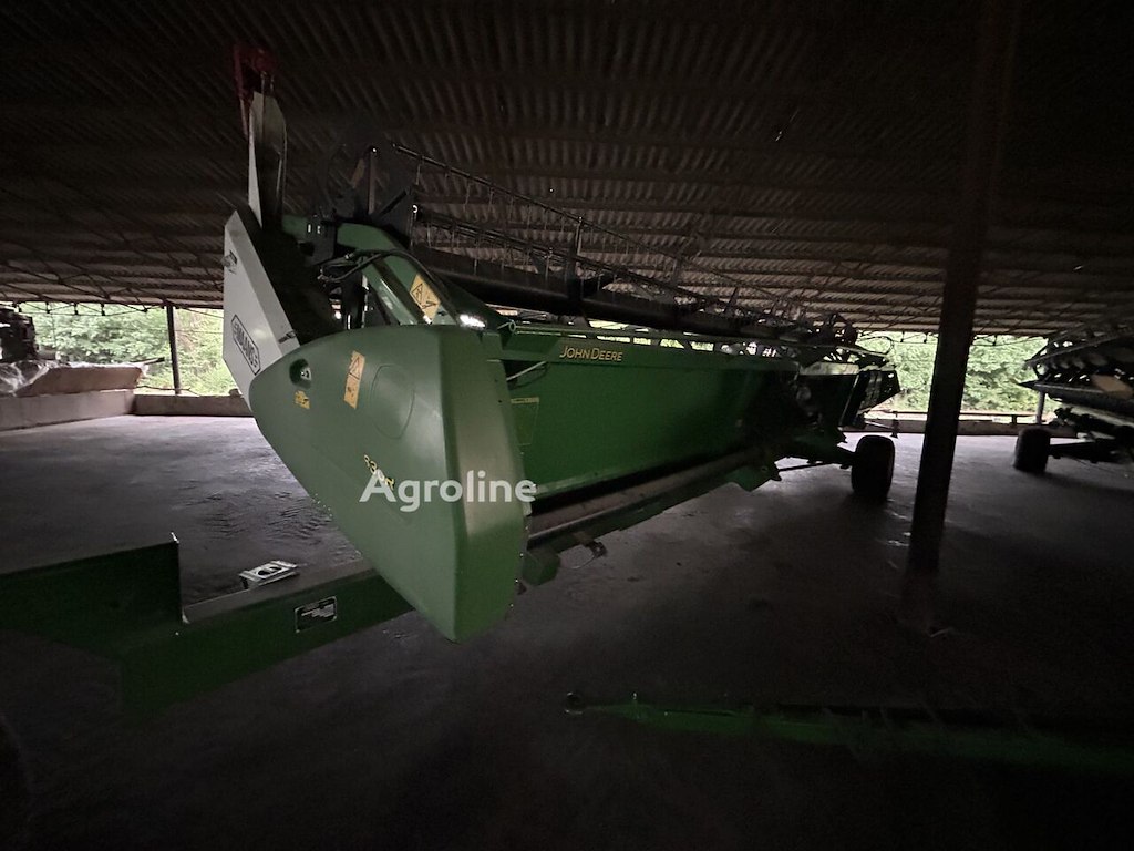 John Deere 635F adapter za žito
