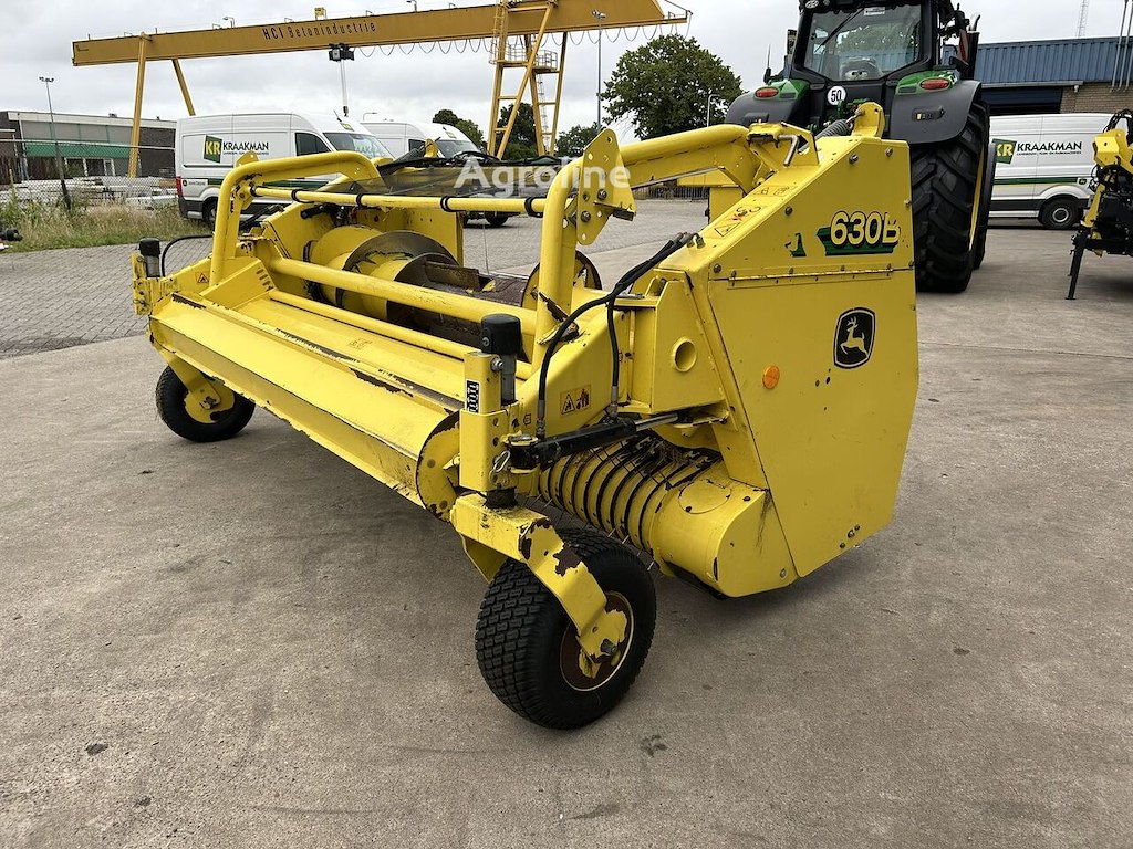 John Deere 630B sakupljač otkosa