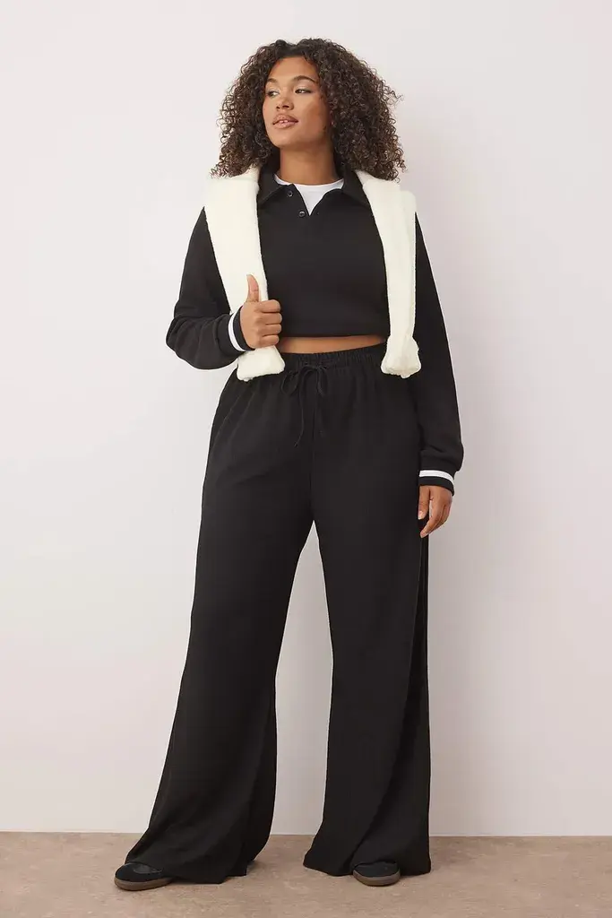 Trendyol Curve Ženske pantalone Tbbaw26Ar00011, Crne