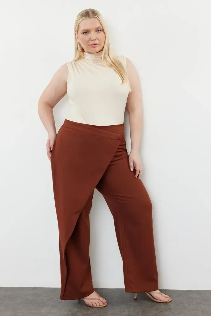Trendyol Curve Ženske pantalone TBBSS24AR00049, Braon