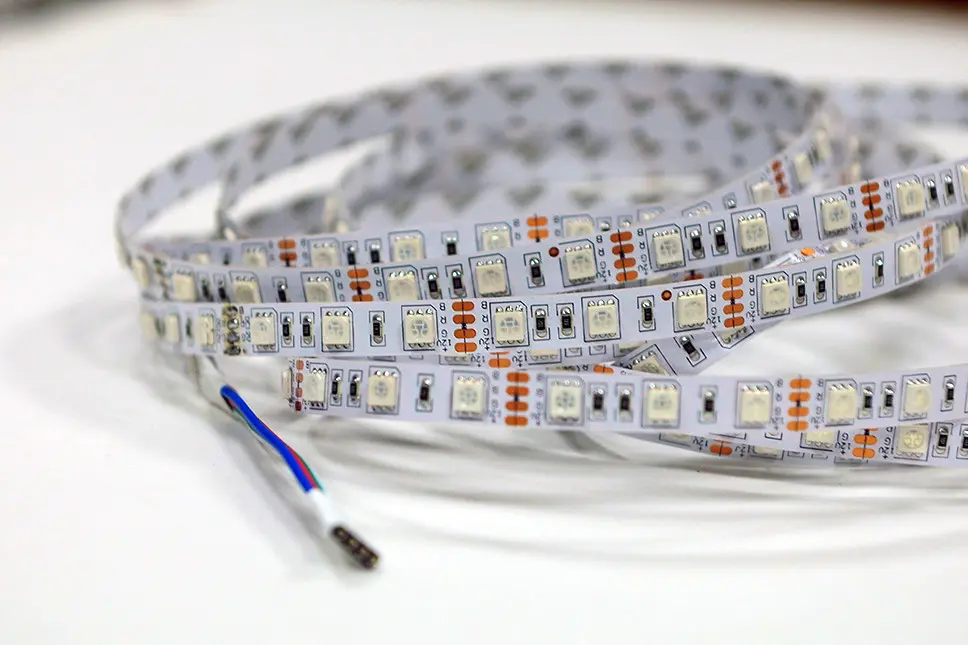 LED TRAKA 14,4W SMD 5050 RGB IP20
