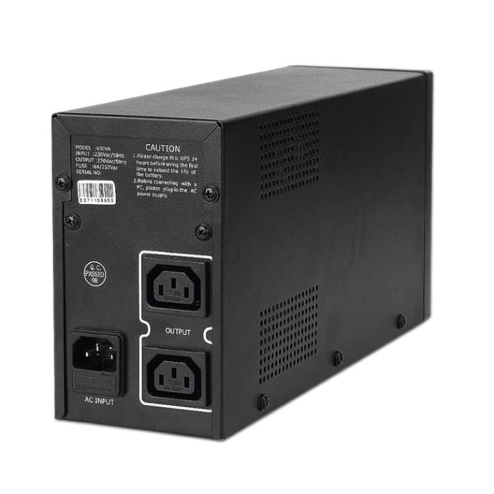 UPS uređaj 390W