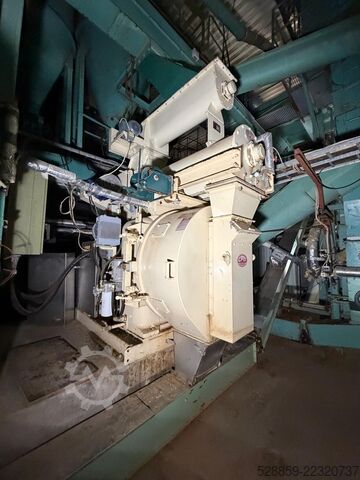 Presa za pelet
CPM 7930-4
