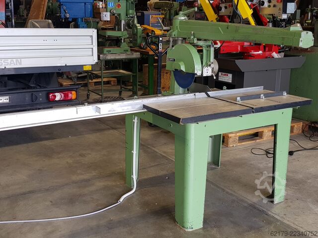 Panelna testera
DeWalt Radialarmkreissäge 300 mm Sägeblatt / 900 mm