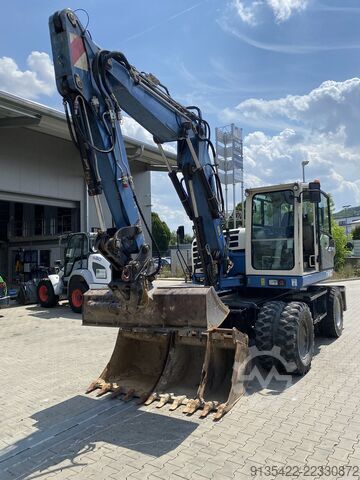 Točkaš bager
Yanmar Schaeff TW110