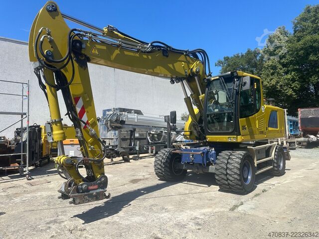 Točkaš bager
LIEBHERR A 920 / Oil Quick
