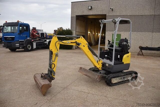 Mini bager
WACKER NEUSON Type E13-01 Model EZ17 Mini-Excavator
