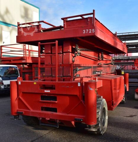 Podizanje makaza
Holland Lift Combistar M-250HYL25 4WD/P/N