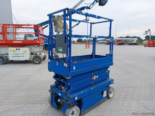 Podizanje makaza
SkyJack SJIII 3219