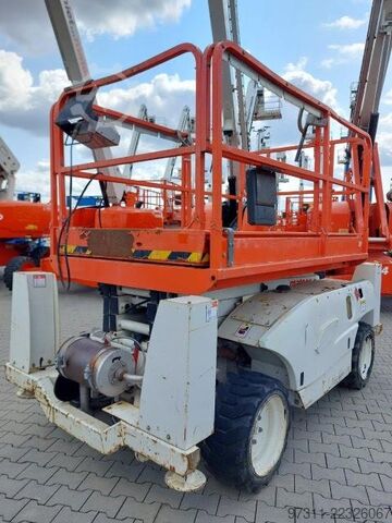Podizanje makaza
Haulotte COMPACT 10 DX