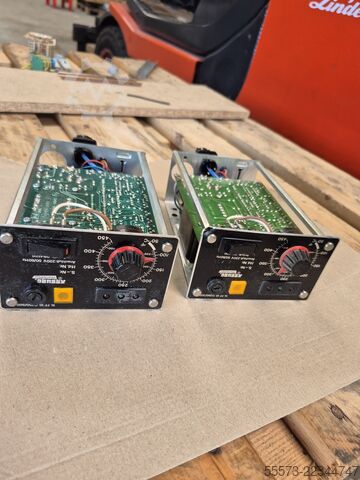 Mašina za termootporne (termosetovane) plastike
Arburg Thermonic Modell SI FF 10 G250/300