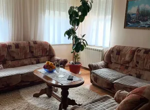Prodaja Kuća - Stara Pazova, Centar