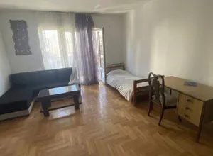 Izdavanje Stan - Beograd, Zvezdara: Vukov spomenik - Đeram