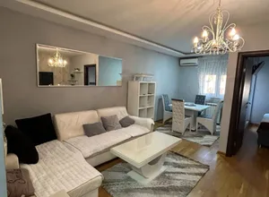Izdavanje Stan - Beograd, Zvezdara: Bulbulder - Slavujev Venac