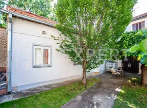 Prodaja Kuća - Niš, Crveni Krst: Ratko Jović - Šljaka - Medoševac