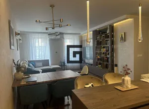 Prodaja Stan - Beograd, Vračar: Hram Svetog Save - Neimar - Čubura