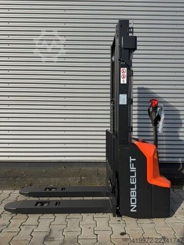 Slagači na traci za crtanje
Noblelift SWB130 Initialhub