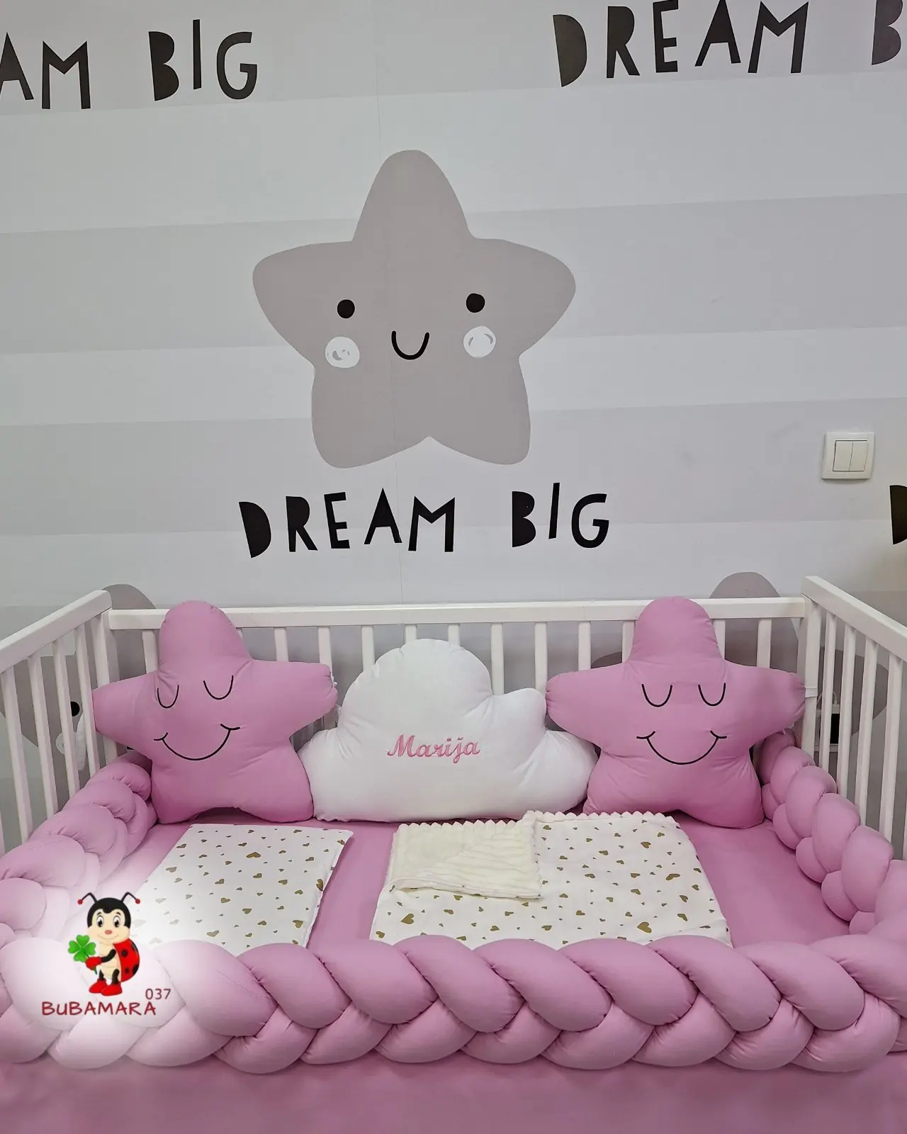 Bubamara037 Set za krevetac sa ogradicom od pletenica, sa lastišom, Roze-Beli