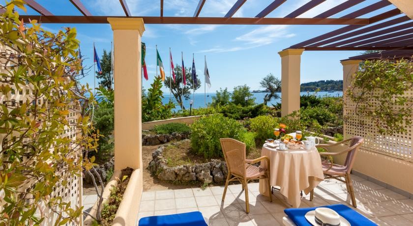 HOTEL CORFU HOLIDAY PALACE 5* - Perama / Krf