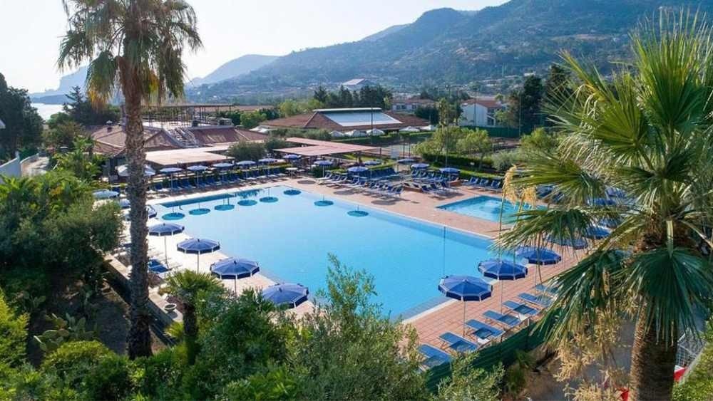 HOTEL CEFALU RESORT SPORTING CLUB 4* - Cefalu / Sicilija