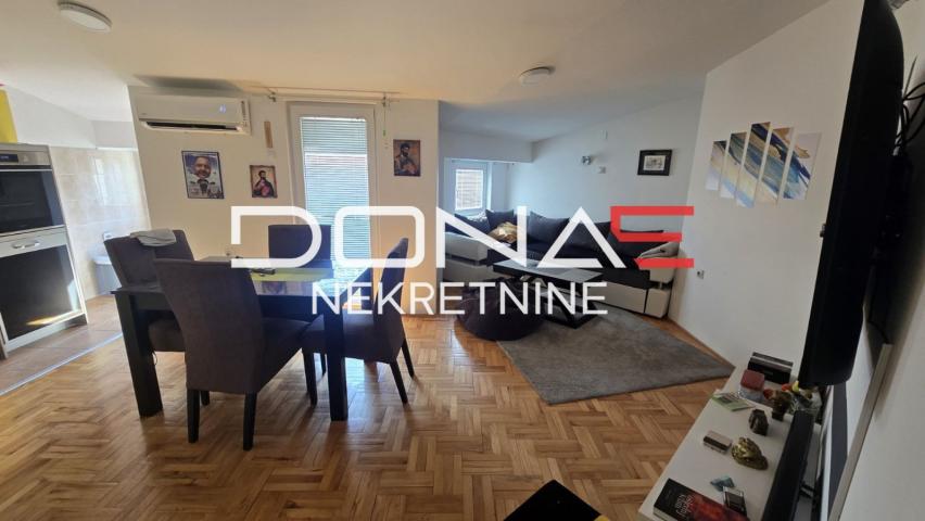 Pantelej – dvosoban stan 56m² u novijoj gradnji, uknjižen, bez ulaganja.