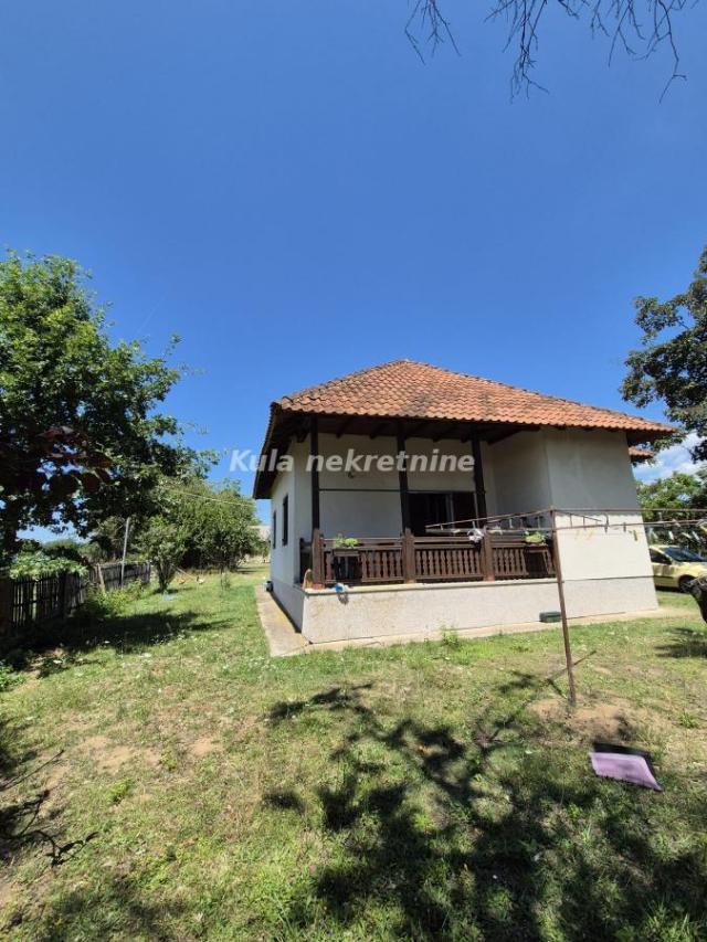 Prodaje se kuća u Mojsinju
