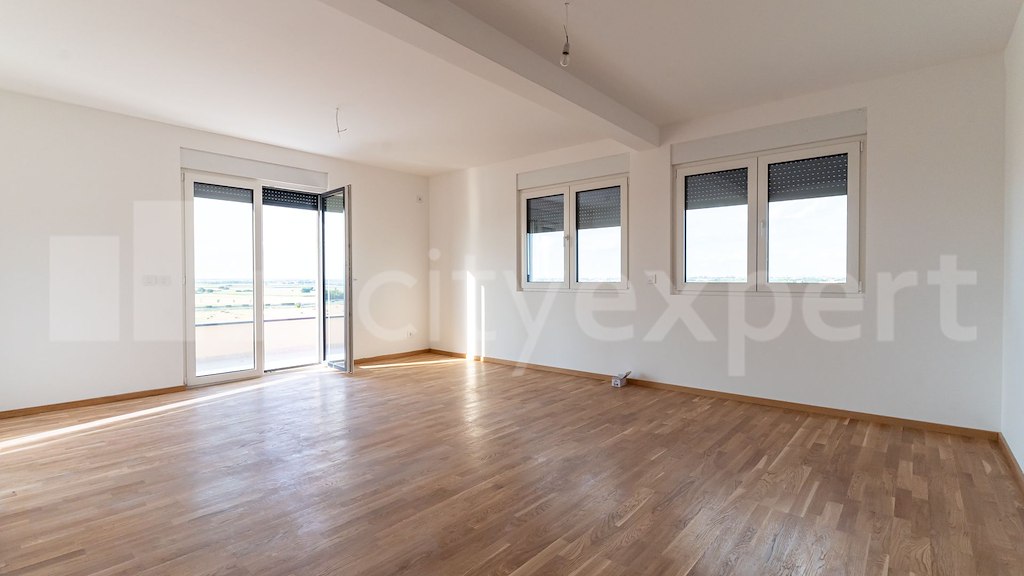 Poslovni prostor za izdavanje BEZ PROVIZIJE: Ostalo, 49m², Svetog Save, Surčin - 900€