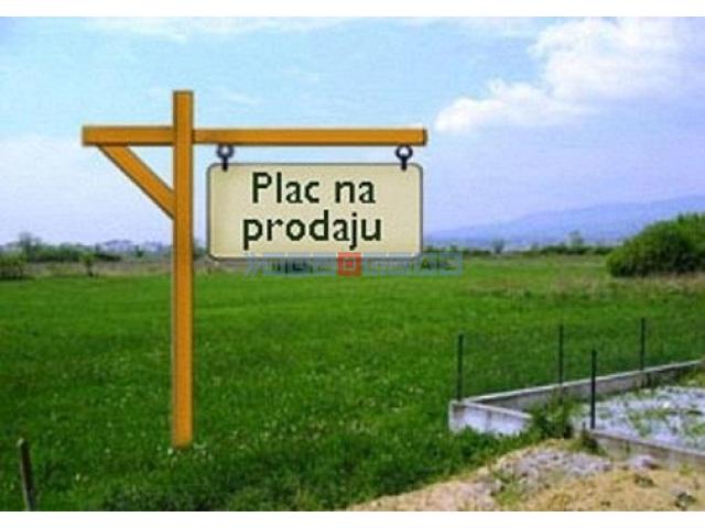 Prodajem plac u Bečmenu