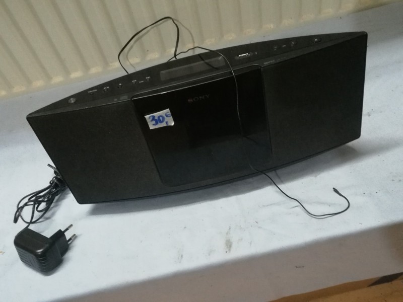 Veliki portabal SONY - radio, CD , USB - iz Nemacke