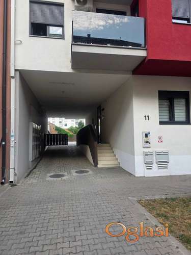Psrking mesto Dostojevskog NS