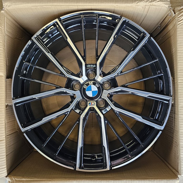 ALU FELNE
8J x19 ET50 5X112