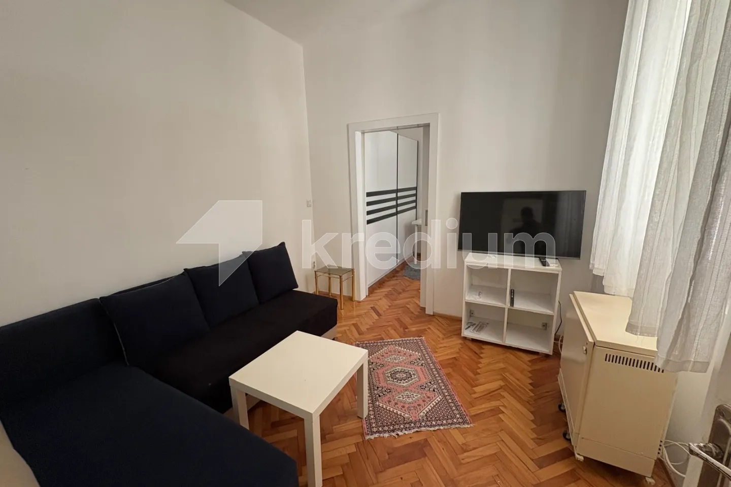 Venizelosova 01 | Dorćol | Renoviran i kompletno namešten stan | Miran pogled ka dvorištu | Odmah useljiv