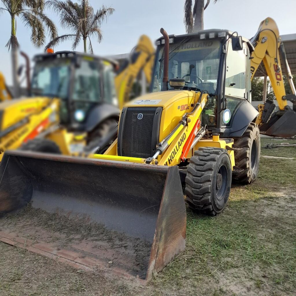 New Holland B90C bager-utovarivač