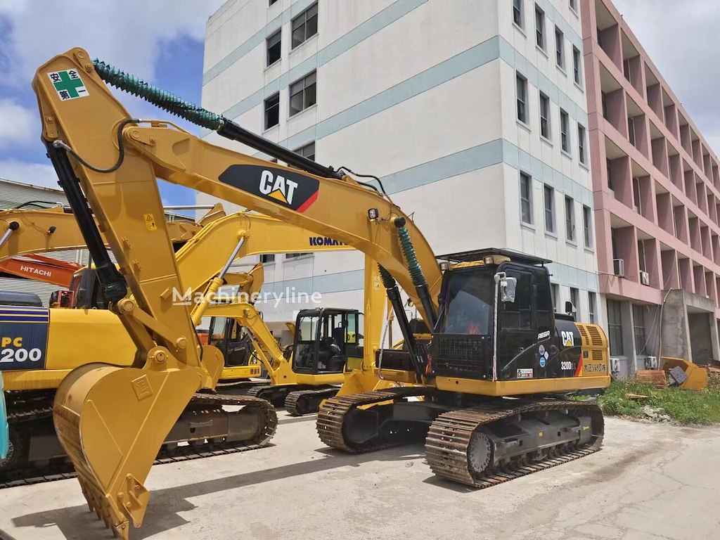 Caterpillar 320D bager guseničar