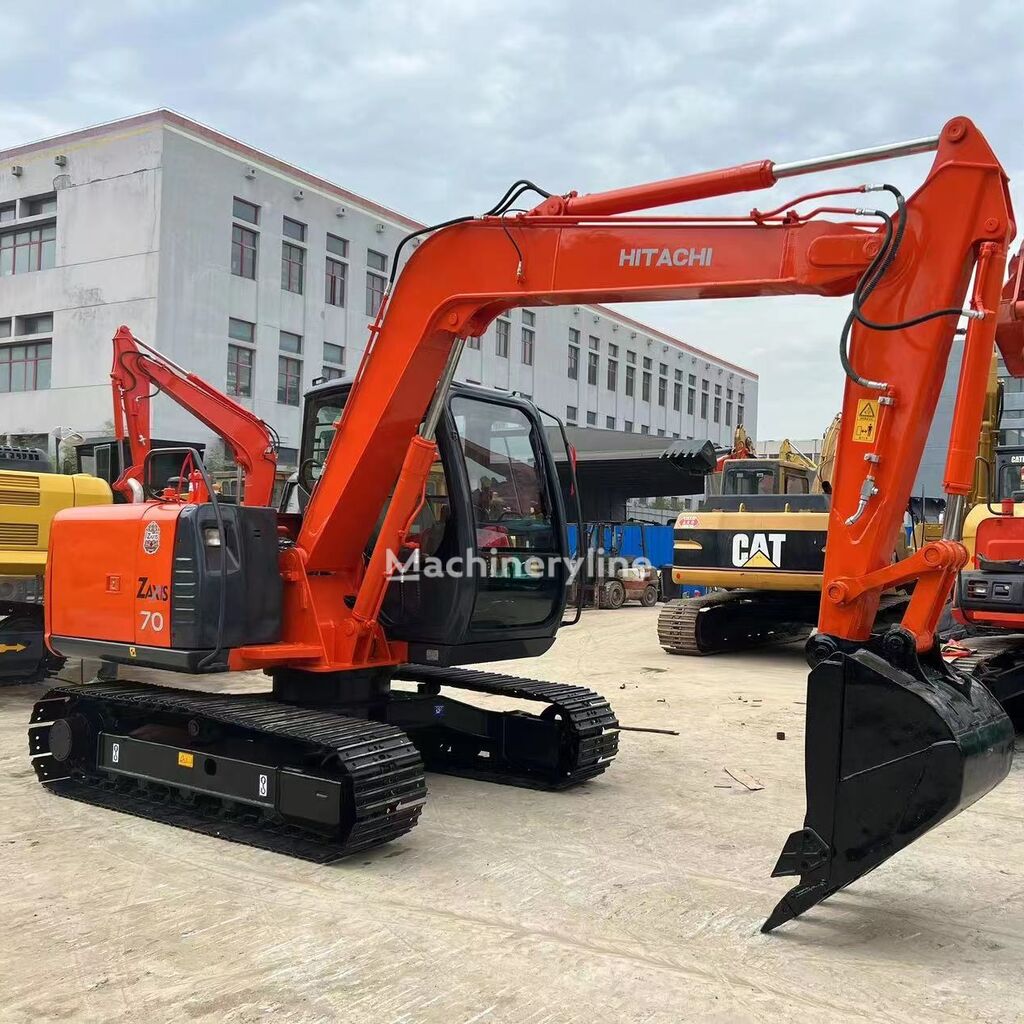 Hitachi ZX70 bager guseničar