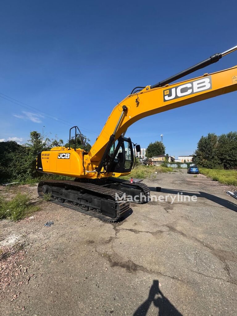 Novi JCB JS 220 bager guseničar