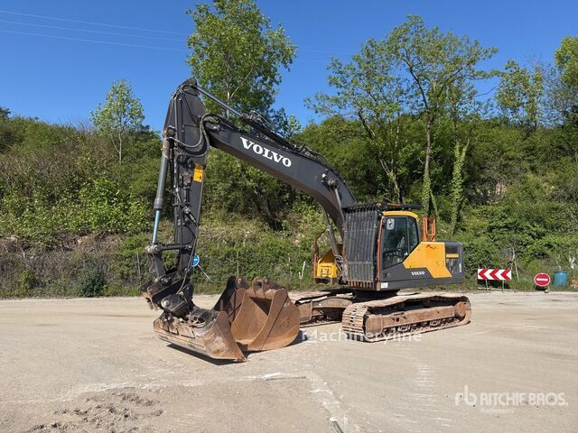 Prodaje se Volvo EC220EL bager guseničar na aukciji