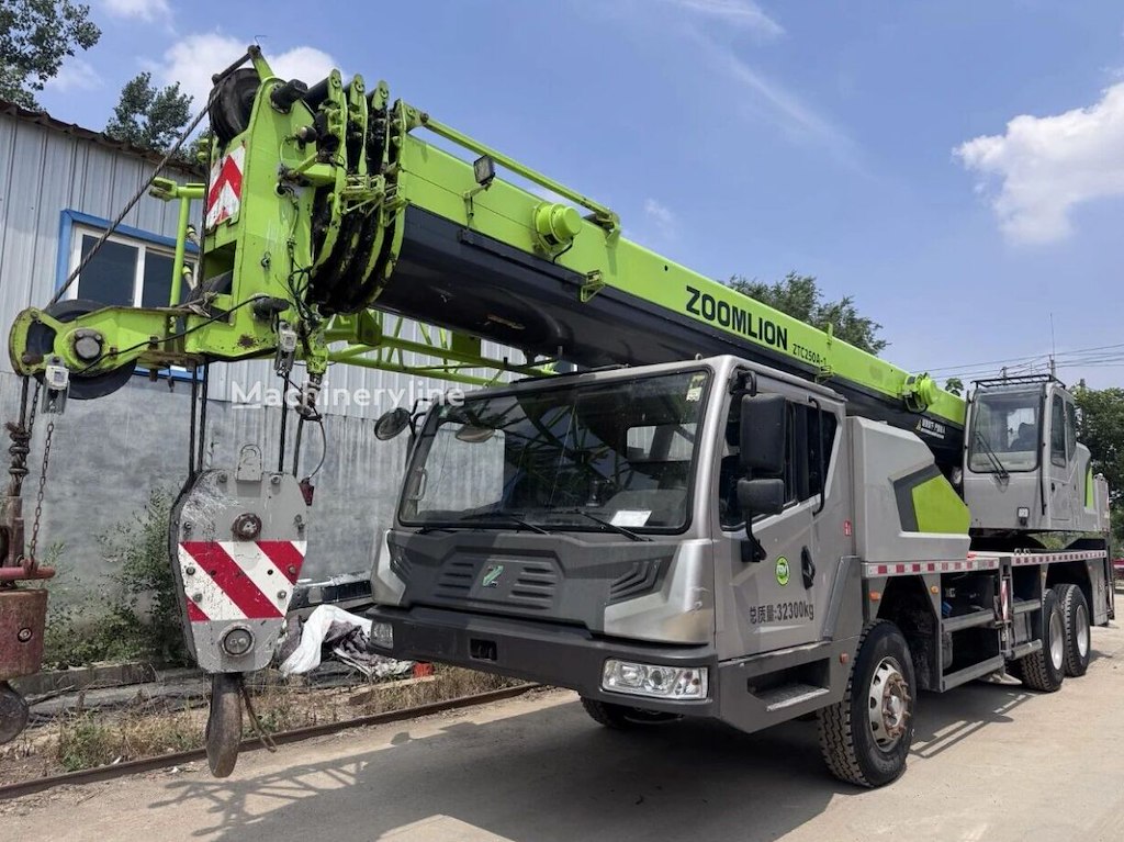 Zoomlion ZTC250A-1 dizalica za sve terene
