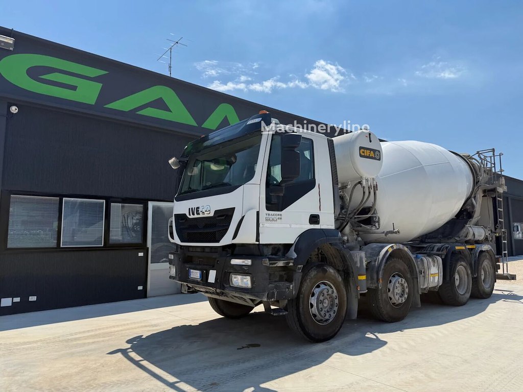 IVECO Trakker 410T50 TRAKKER 410T50 CIFA 13cbm 8x4 40Ton kamion s mešalicom za beton
