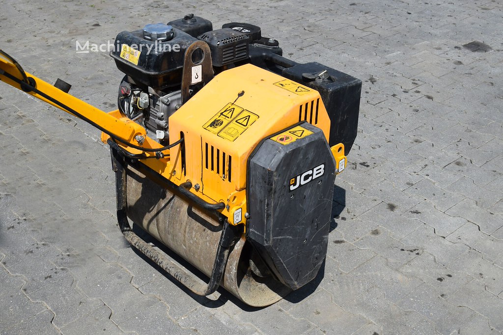 JCB 8D580 mali valjak