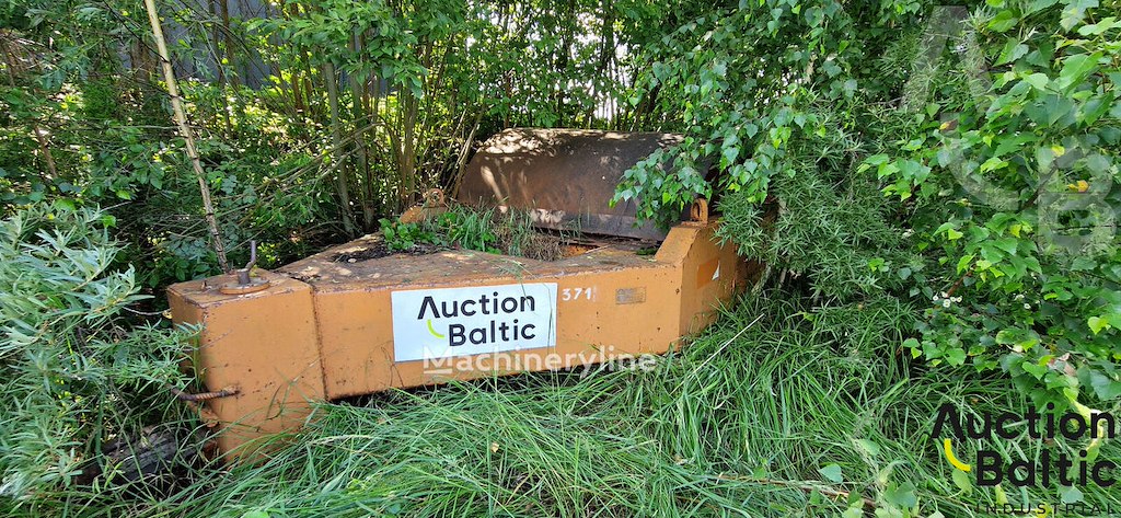 Prodaje se VEB Baumaschinen Gatersleben A 8 vučeni valjak na aukciji