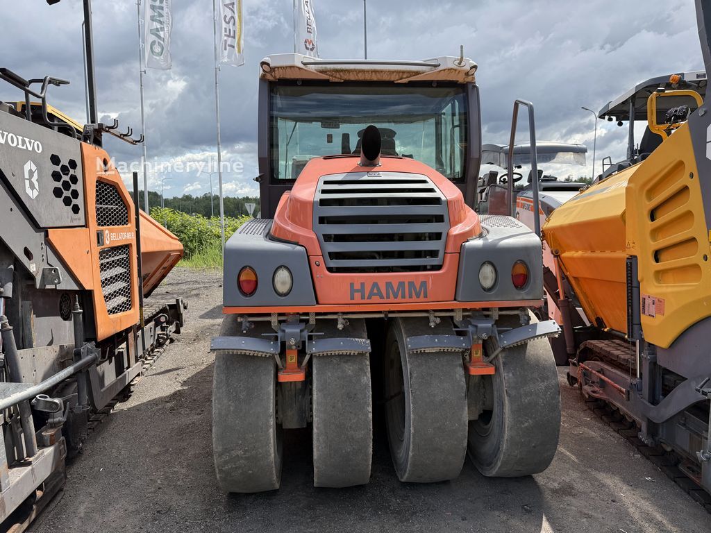 Hamm HP 280i pneumatski valjak