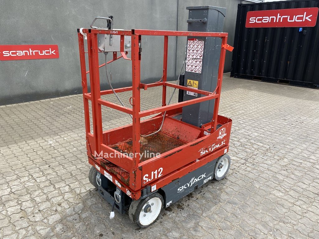 Skyjack SJ12 jarbolna penjajuća platforma