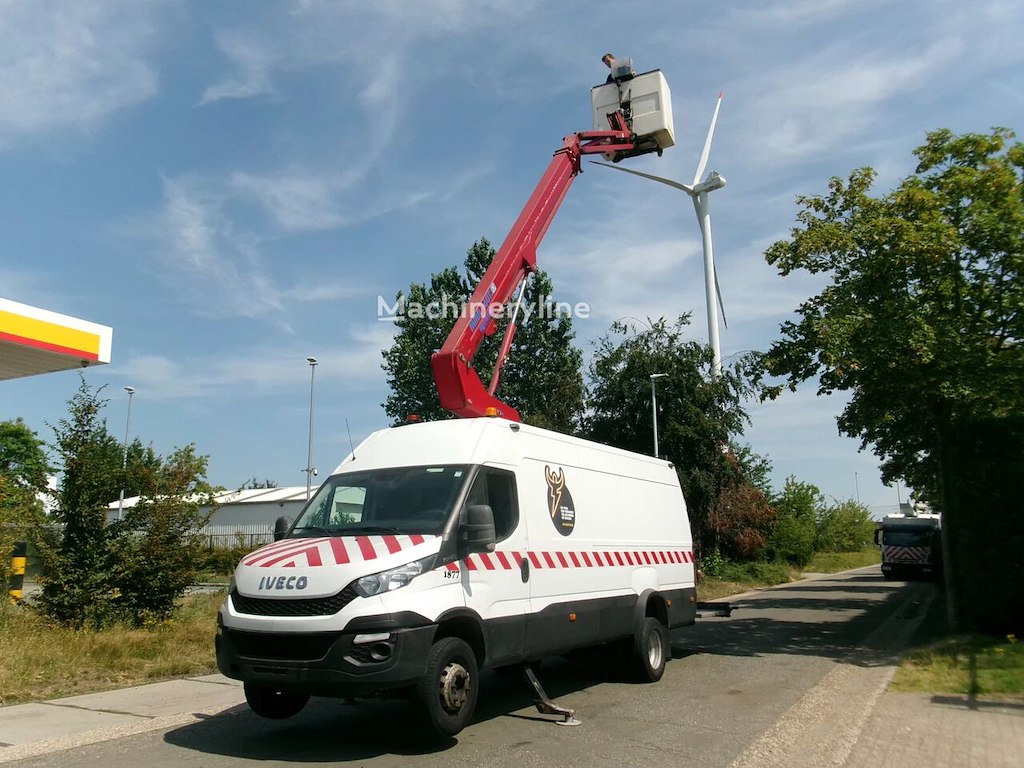 IVECO Daily 70 C17 + RAM APK 03-2027 auto dizalica s korpom