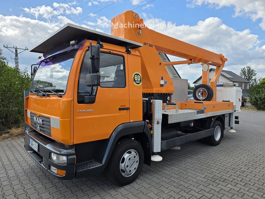 MAN LE 8.180 auto dizalica s korpom