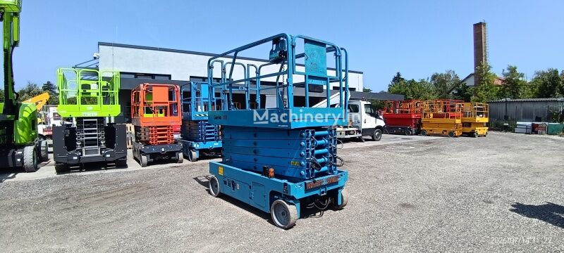 Genie GS4047 - 13,7m - electric makazasta platforma