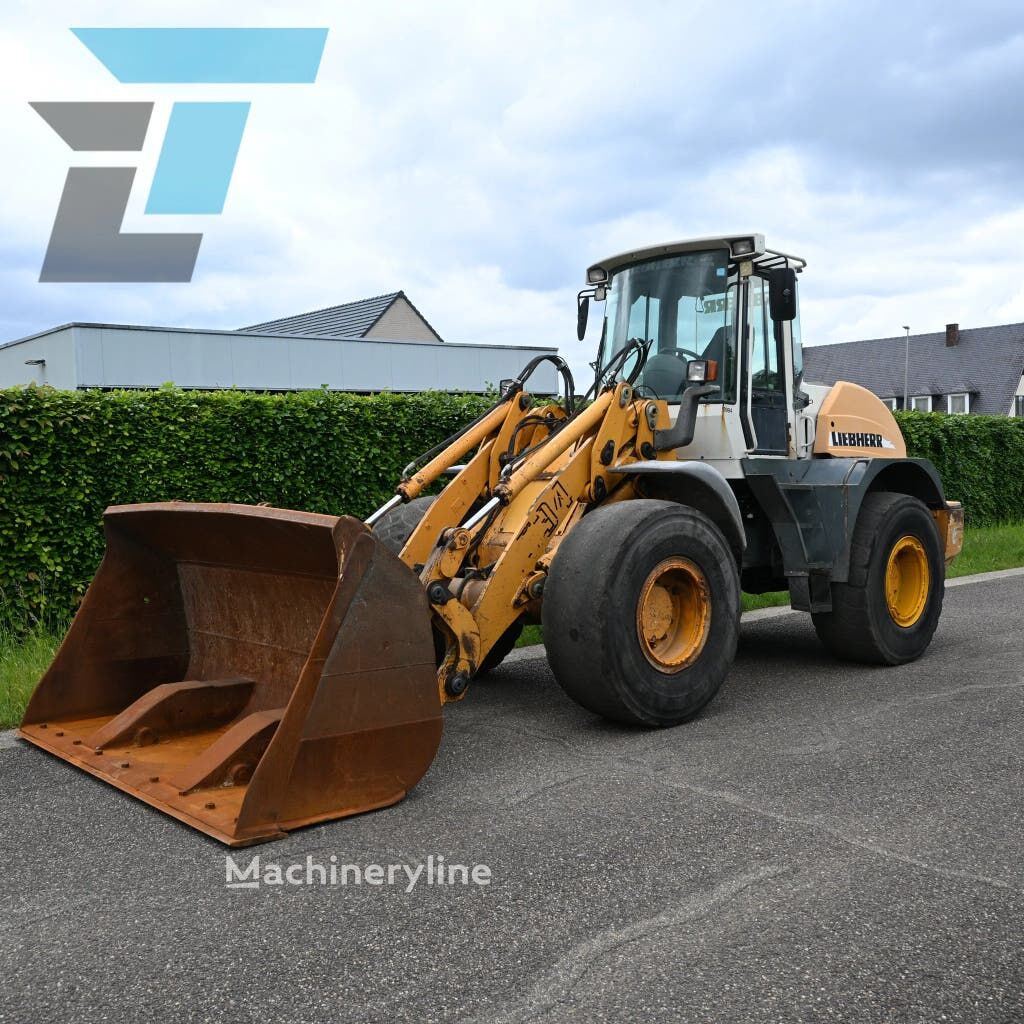 Liebherr L534 prednji utovarivač