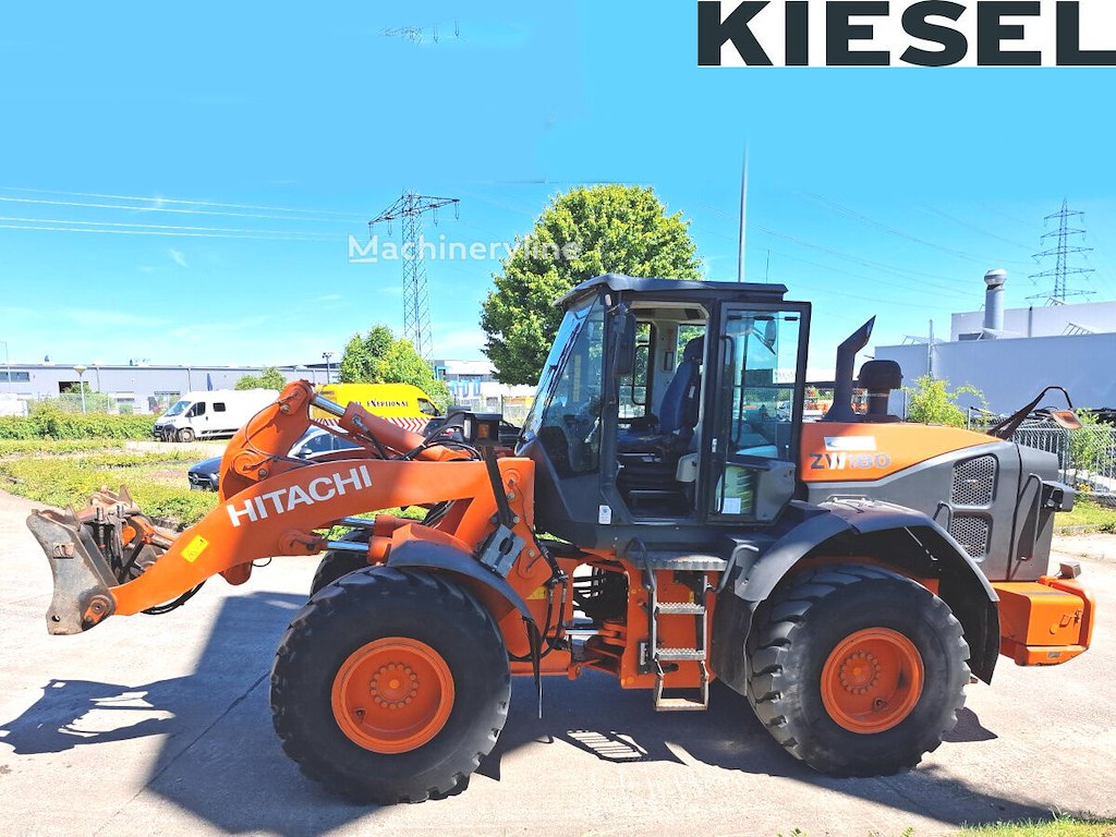 Hitachi ZW180-5 prednji utovarivač